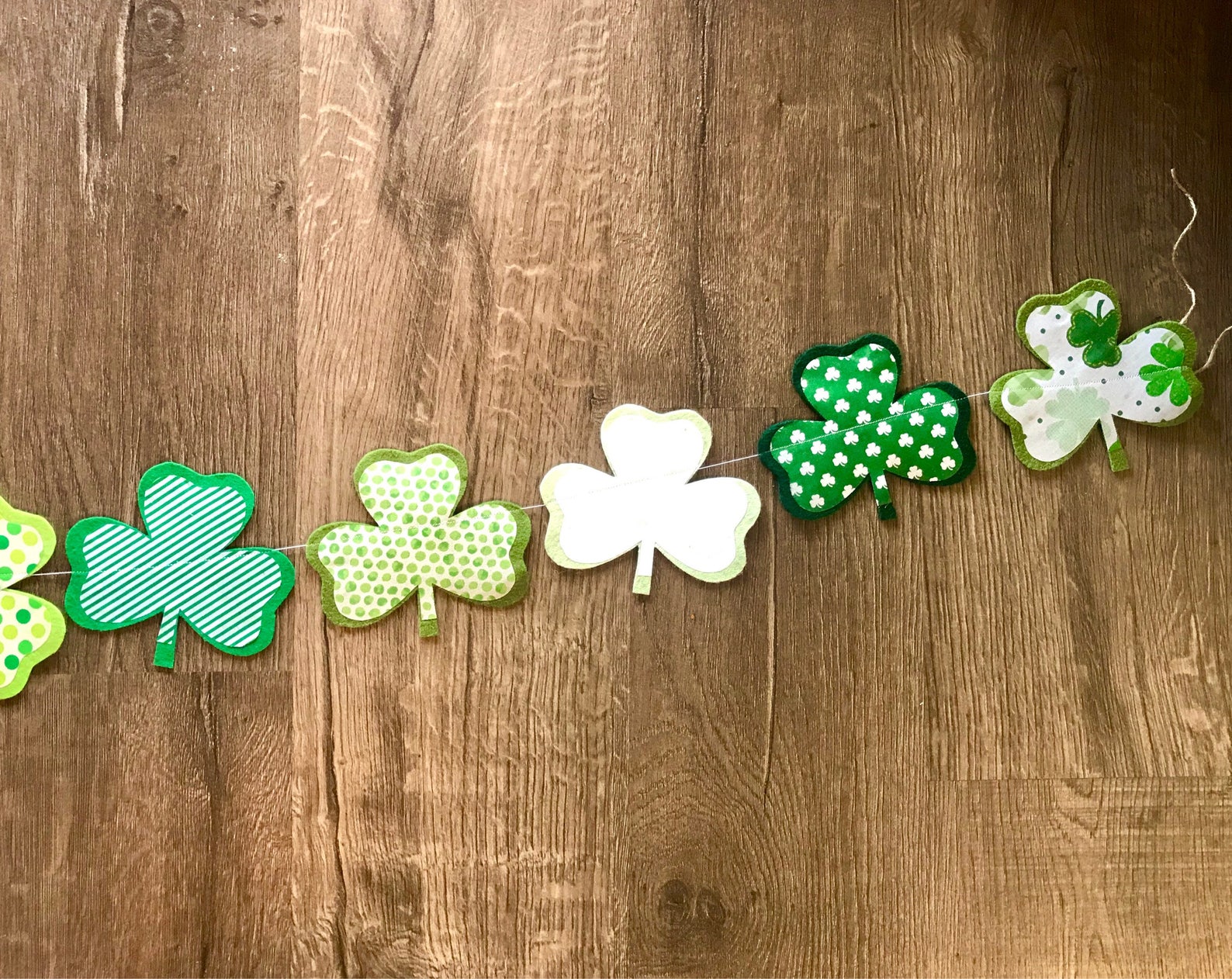 Large Shamrock Garland // Clover Garland // St. Patrick's | Etsy