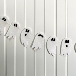 Ghost Garland// Ghost Banner // Halloween Garland // Halloween Banner // Halloween Decor ...