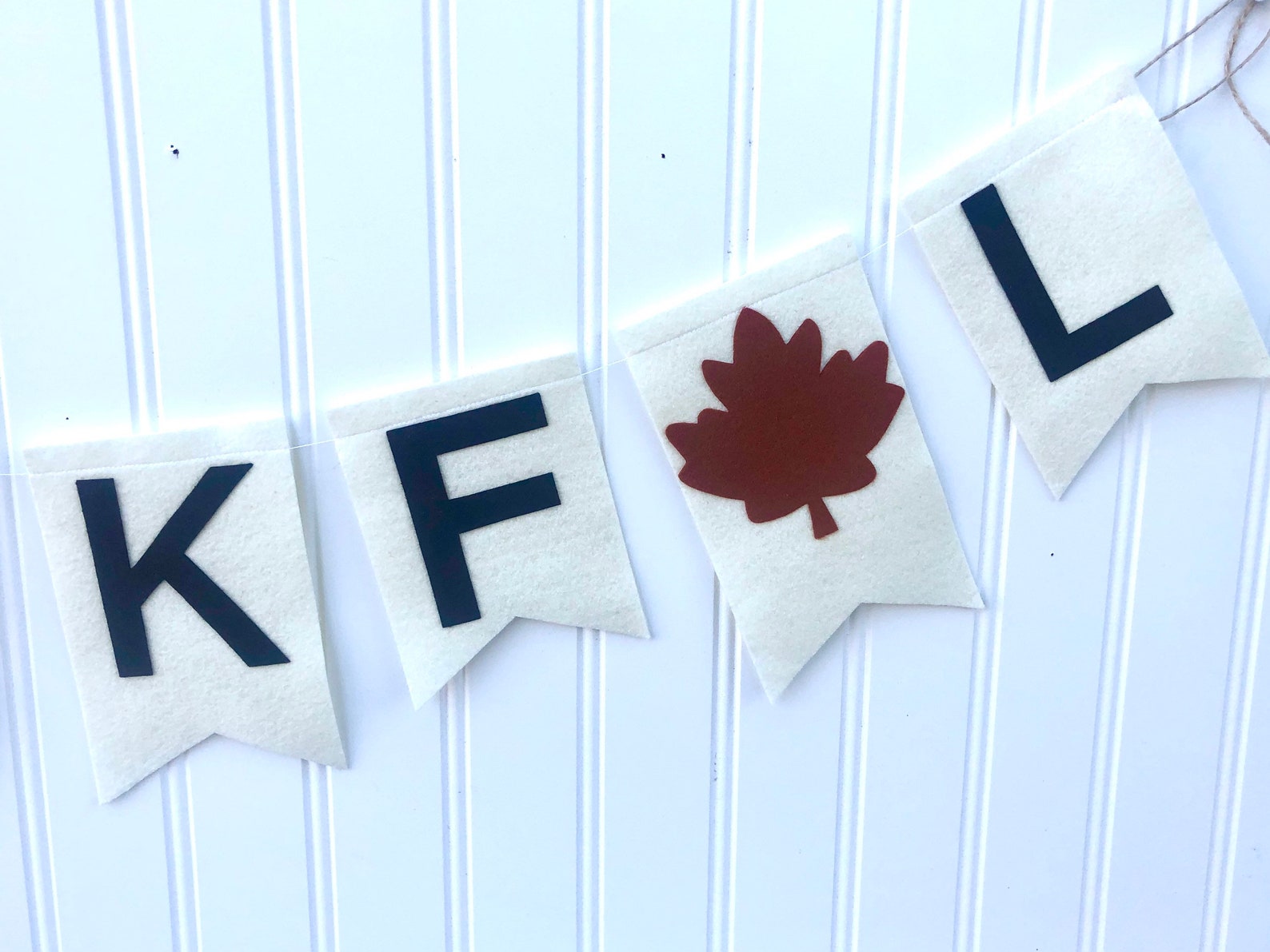 Thankful Pennant Banner // Thanksgiving Pennant Banner // | Etsy