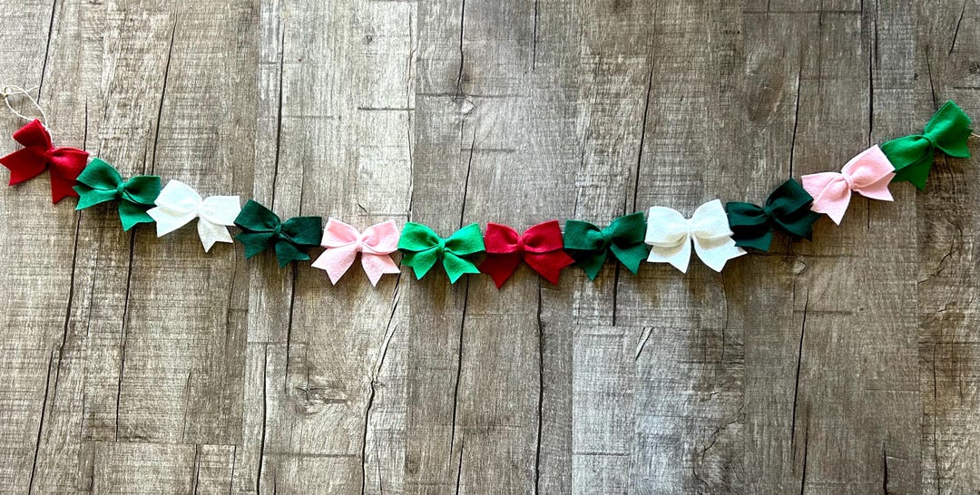 Christmas Bow Garland // Christmas Bows // Christmas Bow Banner ...