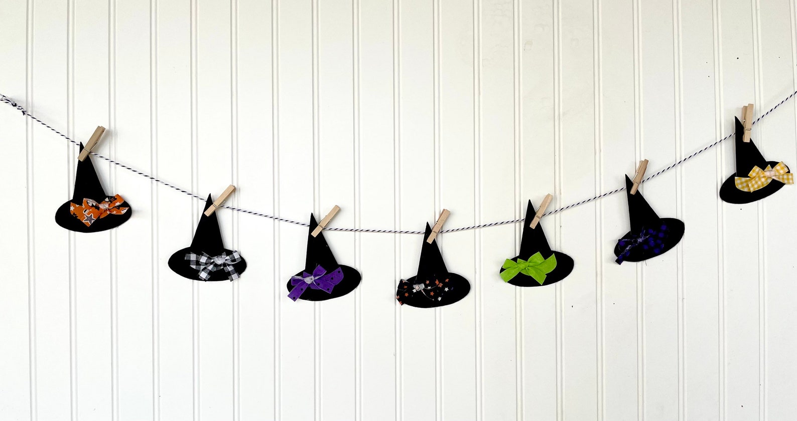 Witches Hat Garland // Halloween Garland // Witch Decor // - Etsy