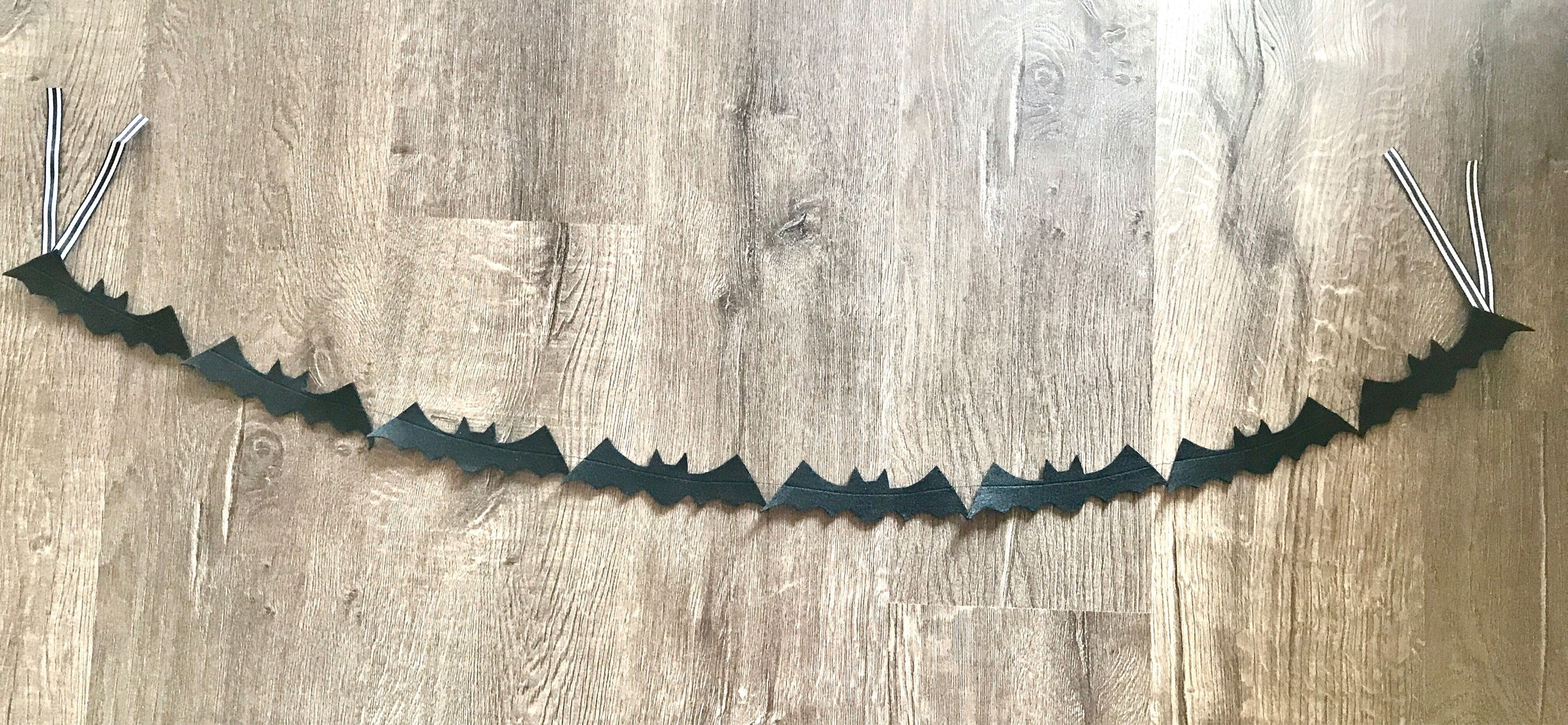 Bat Garland // Halloween Garland // Bat Banner // Mini Bat - Etsy