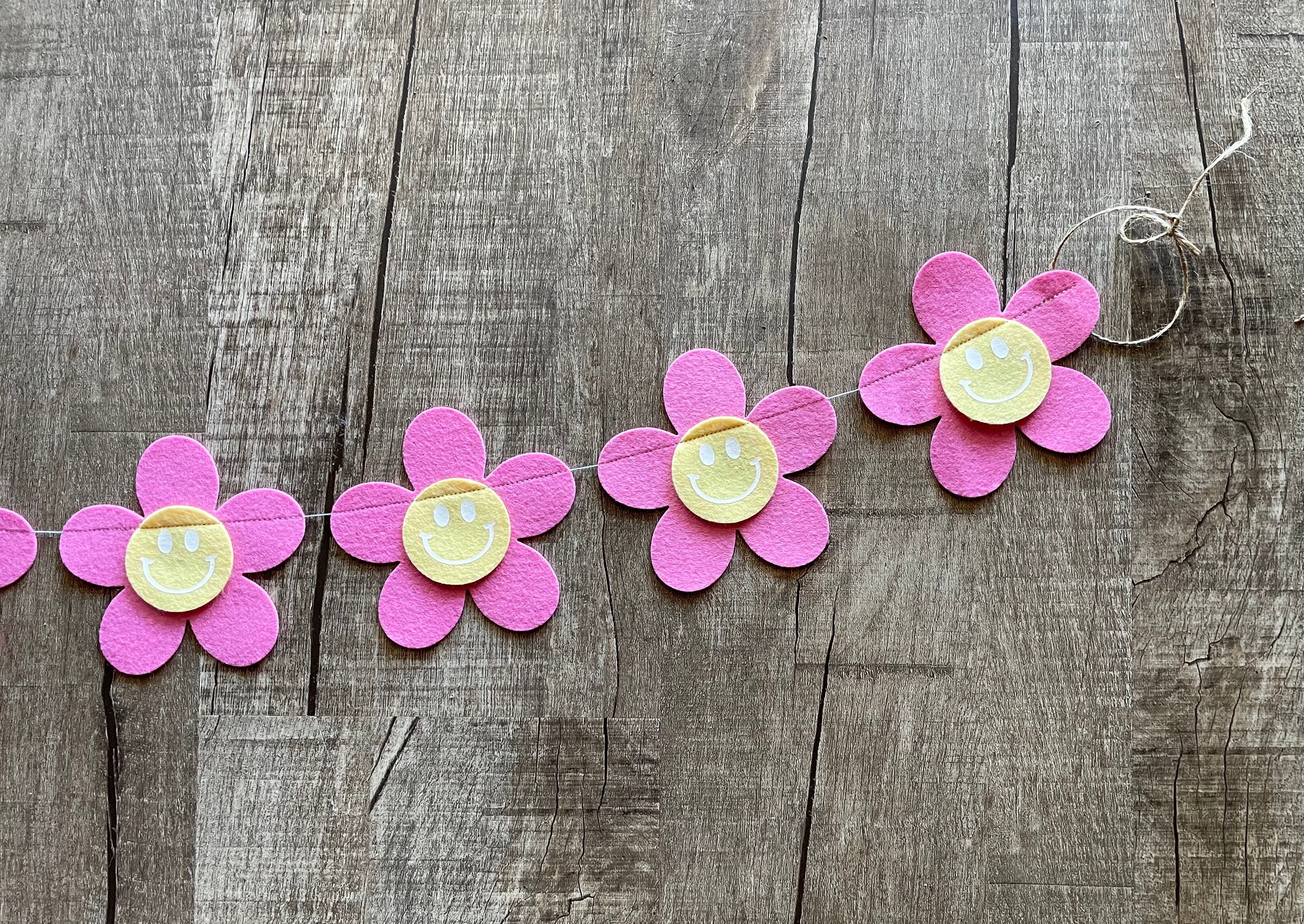 Groovy Flower Garland // Smiley Flower Garland //. Smiley Face | Etsy