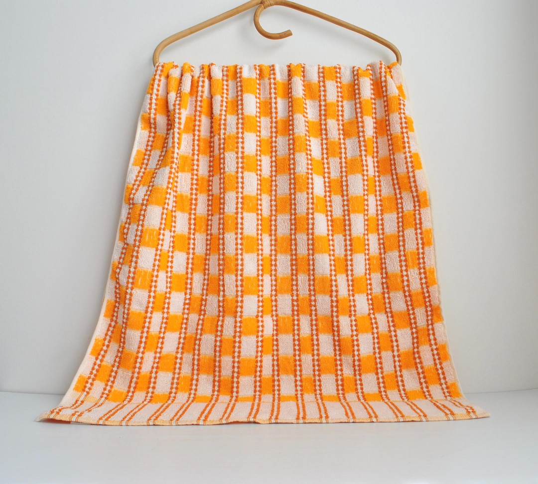Vintage Retro TARA Bath Towel | All Cotton | 1970s Era | Made in ...