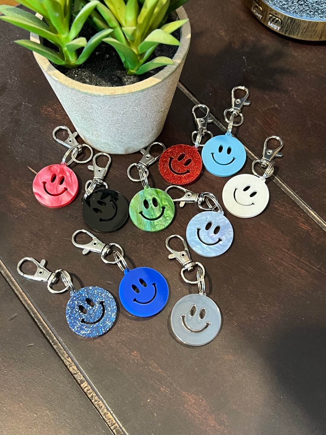 Retro Keychain, Smiley Face Keychain, Mini Acrylic Smiley Face, Groovy ...