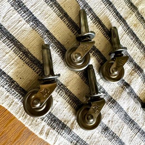 Salvaged Set of 4 Metal Casters Metal Wheel Casters Complete Set of 4 ...