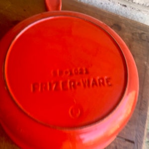 Vintage Red and White Enamel Prizer-ware Pot With Lid | Vintage Prizer ...