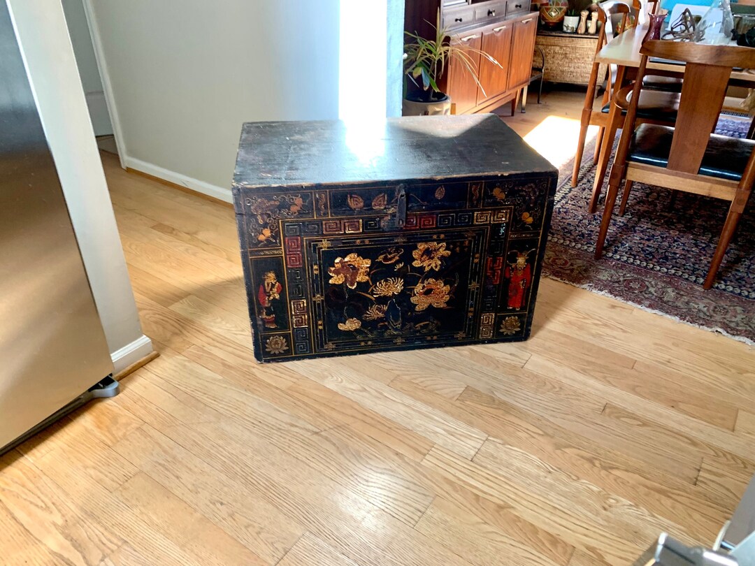 Antique Large Chinese Trunk | Large Chinese Trunk With Floral Motifs ...