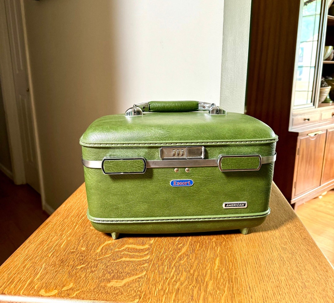 1970s American Tourister Cosmetic Case | 1960s Green Hard Shell Travel ...