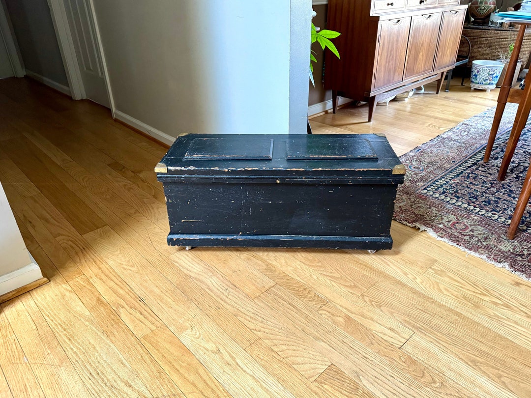 Vintage Wood Carpenter's Tool Chest | Distressed Rolling Wood Tool ...