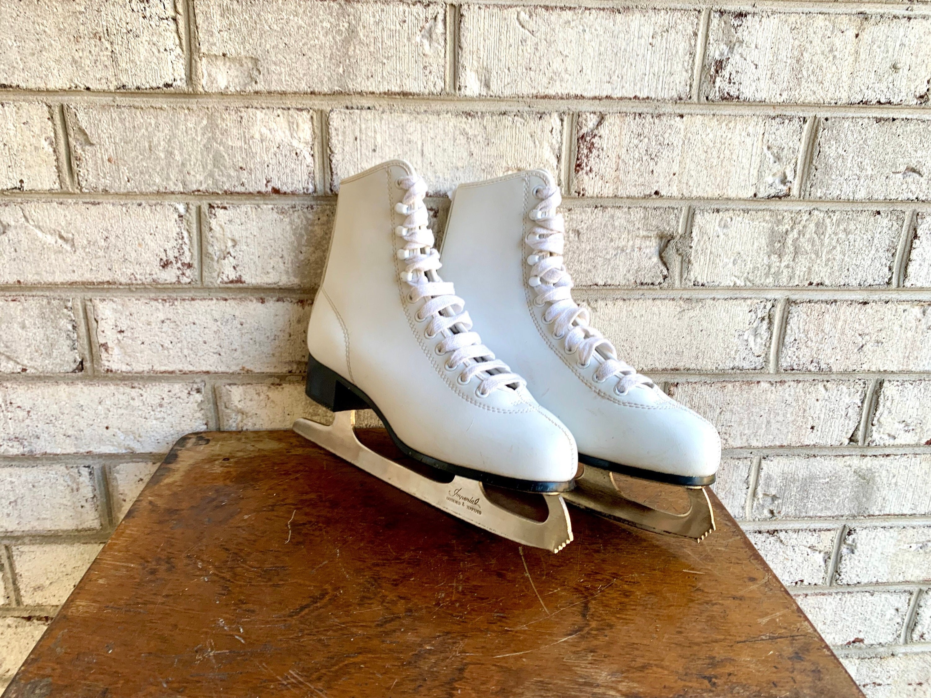 Womens Ice Skates Size 8.5 Etsy UK
