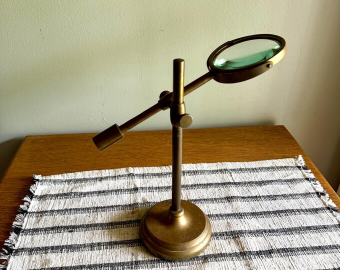 Vintage Solid Brass Magnifying Glass Stand | Desk Top Magnifying Glass ...