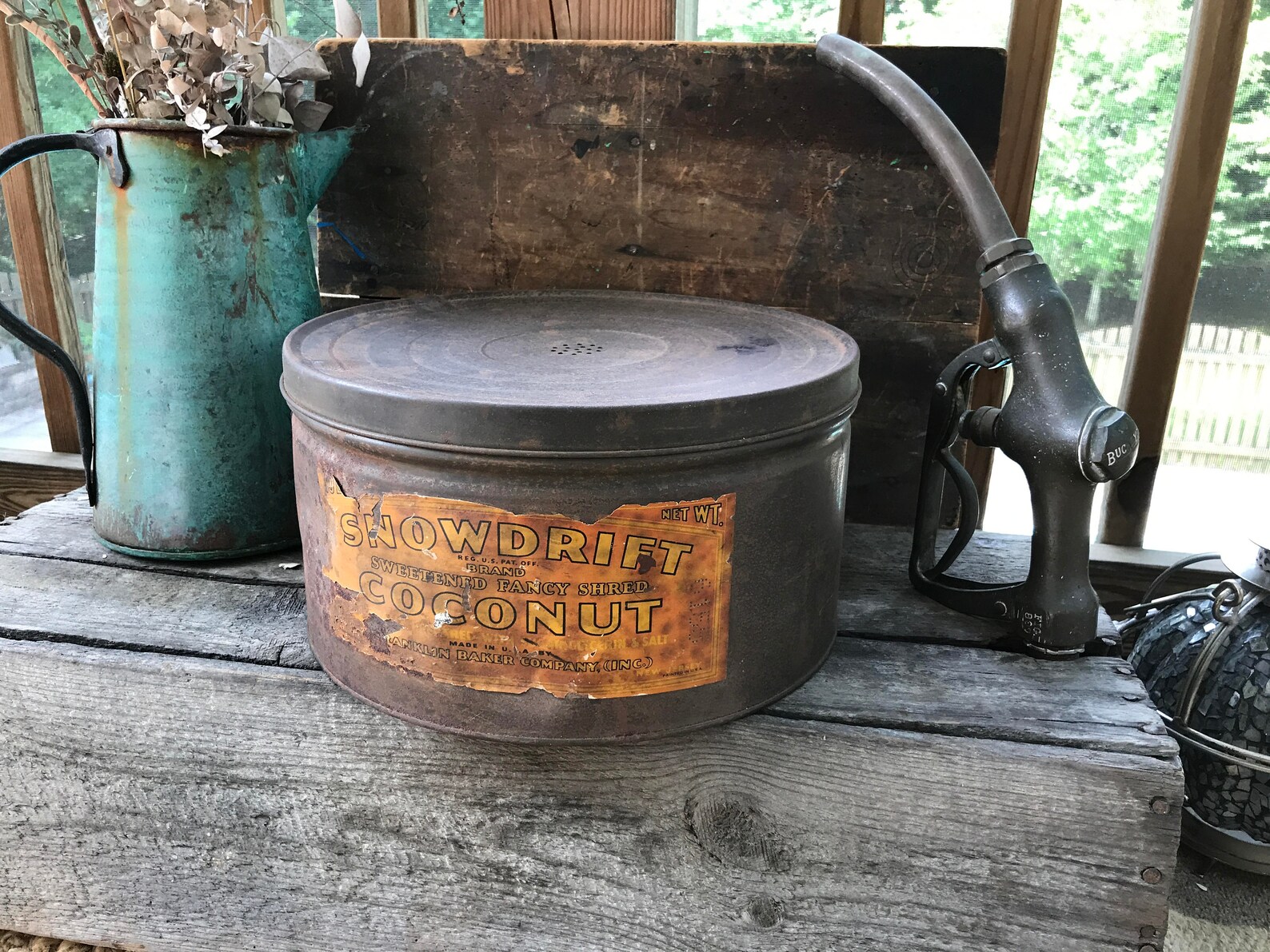 Large Vintage Tin Snowdrift Coconut Tin Rustic - Etsy