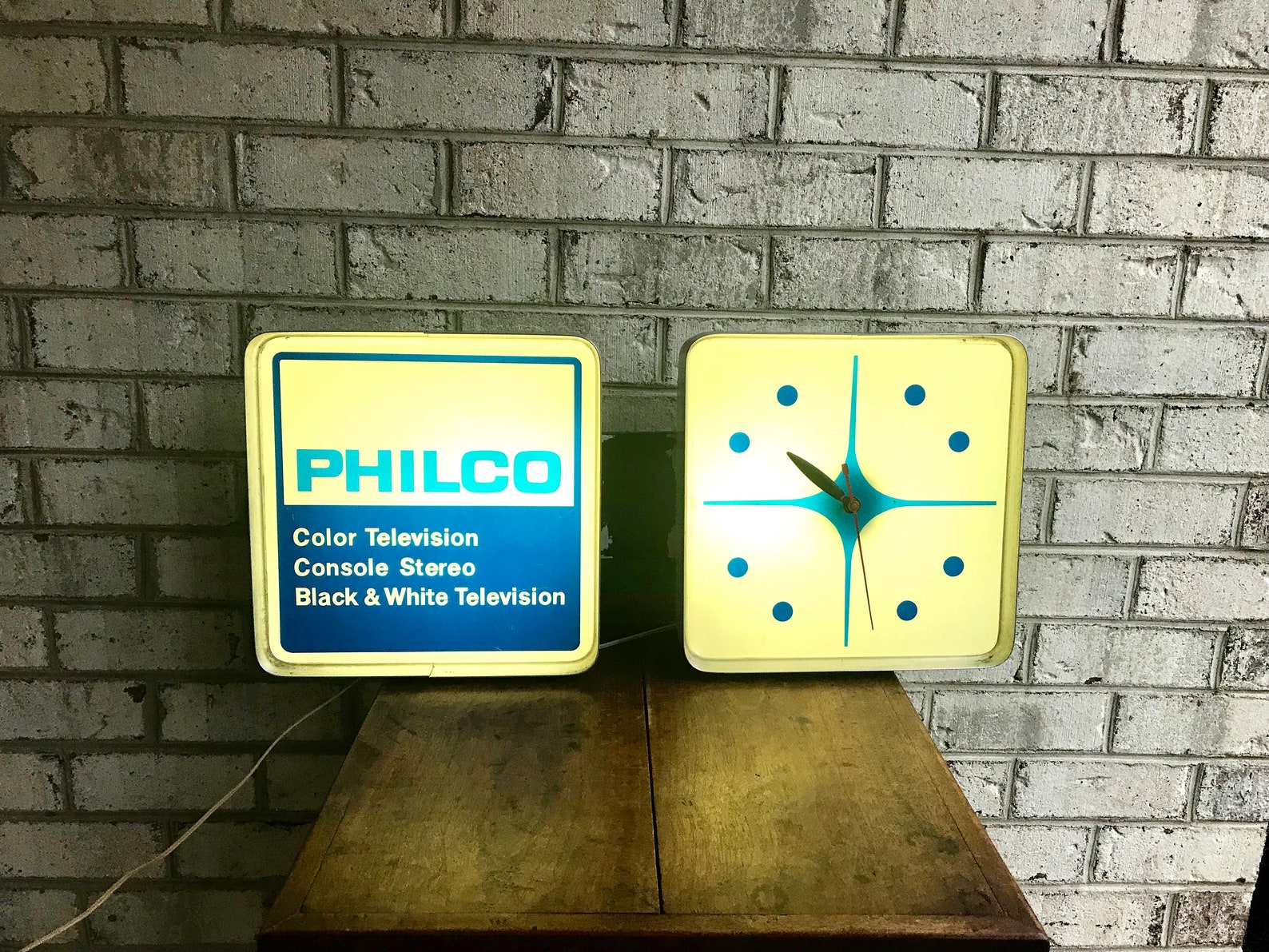 Working Philco Advertisement Wall Clock Philco Lighted | Etsy