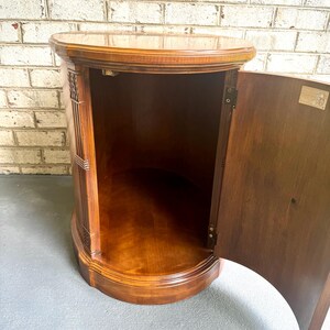 Vintage Drexel Heritage Oval End Table Cabinet | Drexel Heritage ...