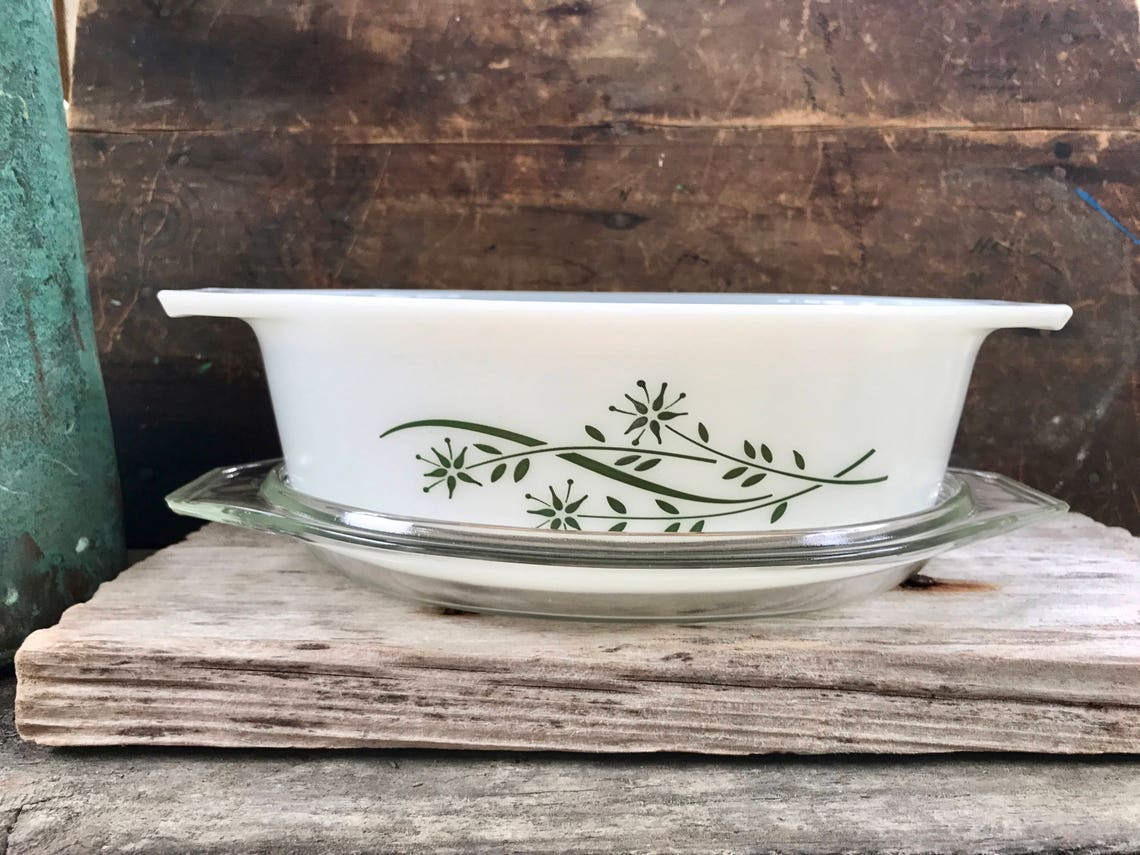 Vintage Pyrex 043 Honeysuckle Casserole Dish White Pyrex - Etsy