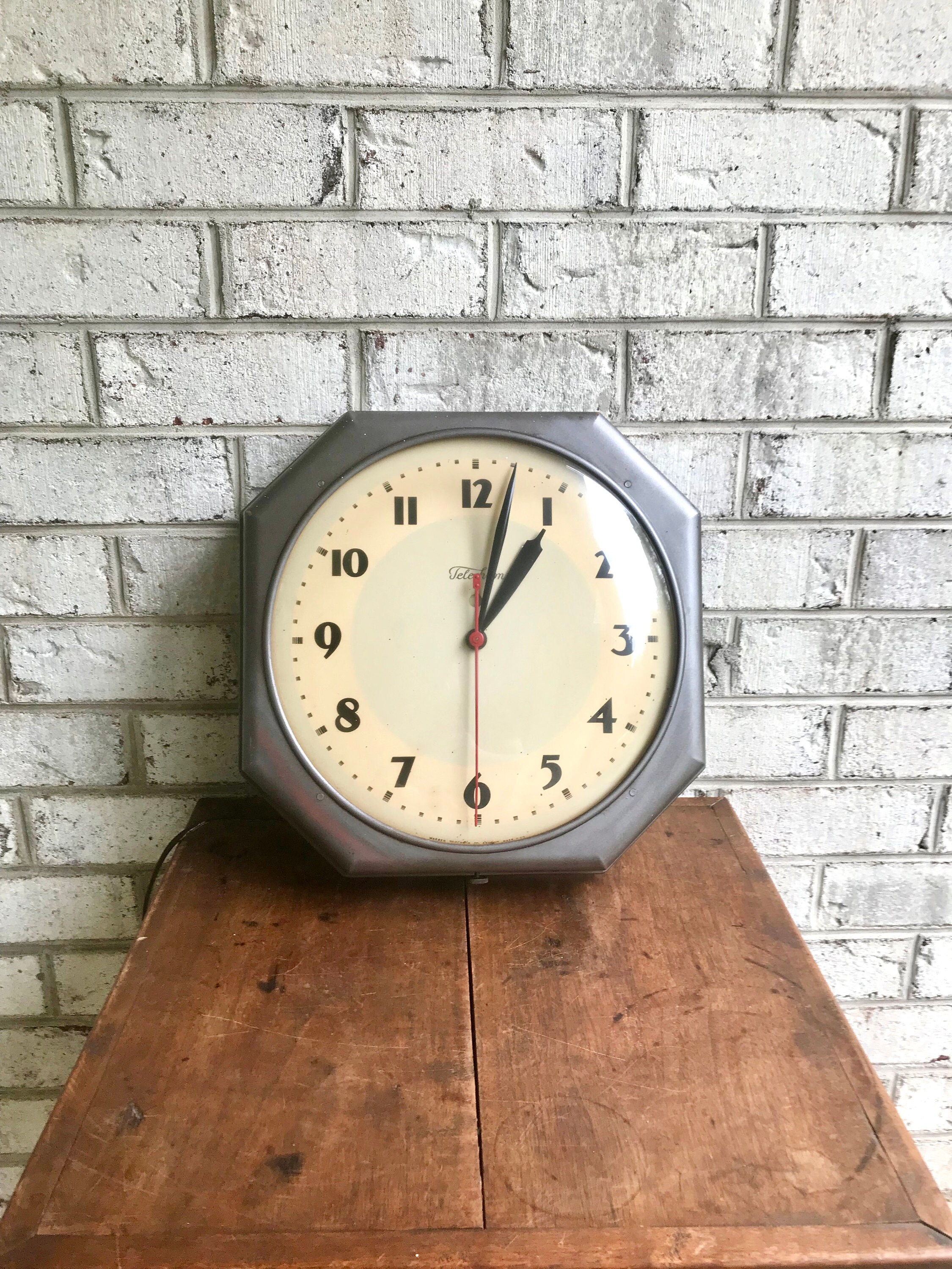 Vintage MCM Telchrom Wall Clock Classic Industrial Wall - Etsy