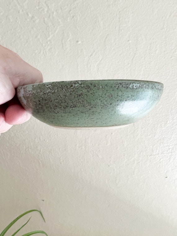 Vintage Jerry Harper pottery bowl - small Cross wit… - Gem