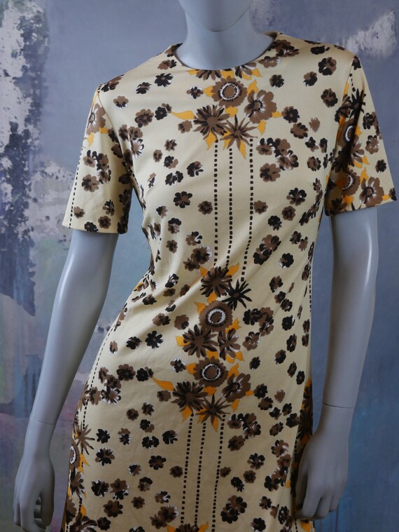 1960s Short-Sleeve Floral Summer Dress, British Vinta… - Gem