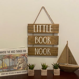 PERSONALIZED Book Nook Sign With Rope - Etsy