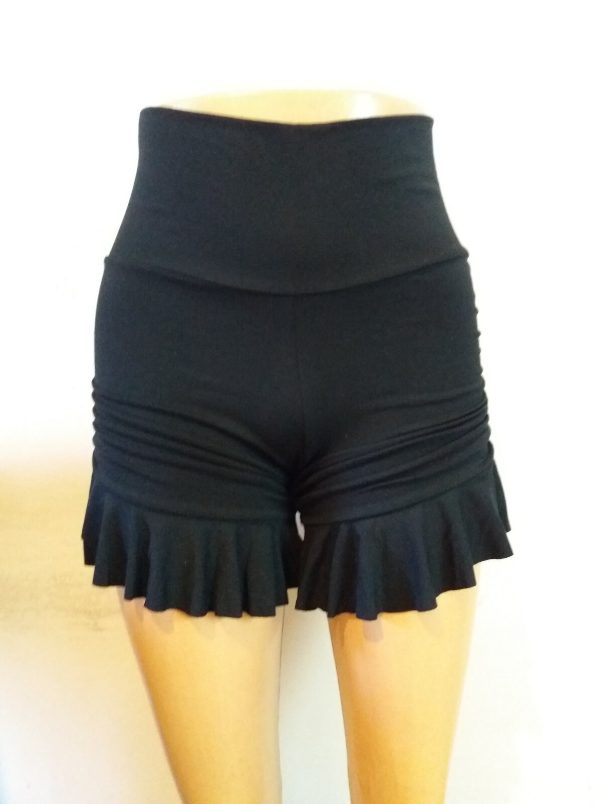 Black cotton scrunchie ruffle shorts/ Black cotton ruffle | Etsy