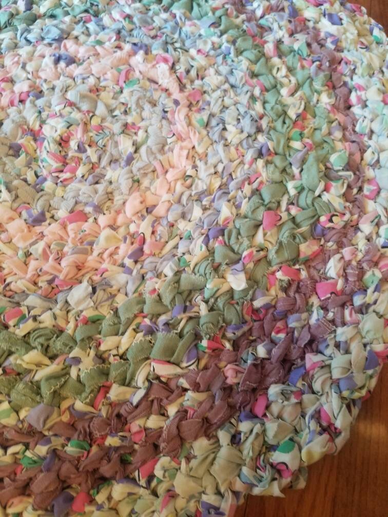 Pretty Cozy Upcycled Crochet Circle Rug - Etsy