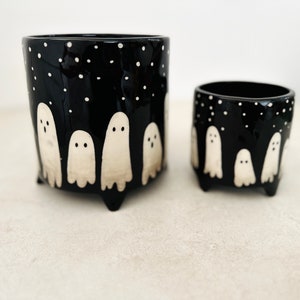 Ghost Planter - Halloween Decor - Spooky Pot - Multiple Sizes - Etsy