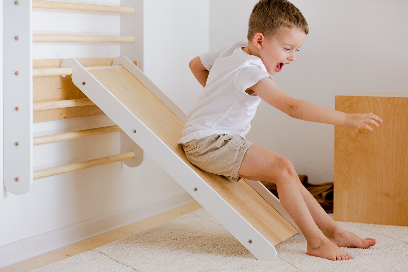 Climbing Triangle Wall Set With Slide, Gymnastic Wall With Pullup Bar ...