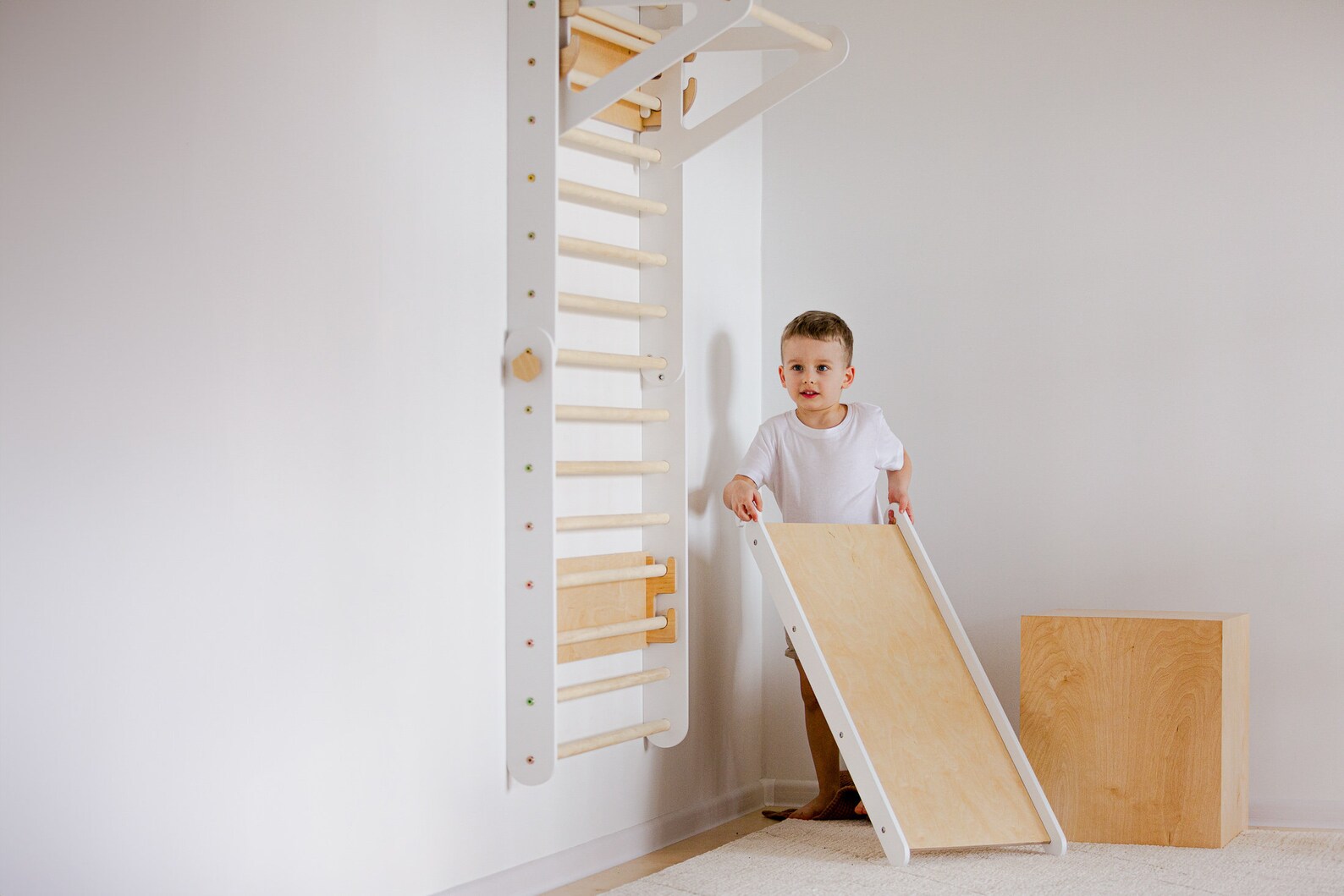 Climbing Triangle Wall Set With Slide, Gymnastic Wall With Pullup Bar ...