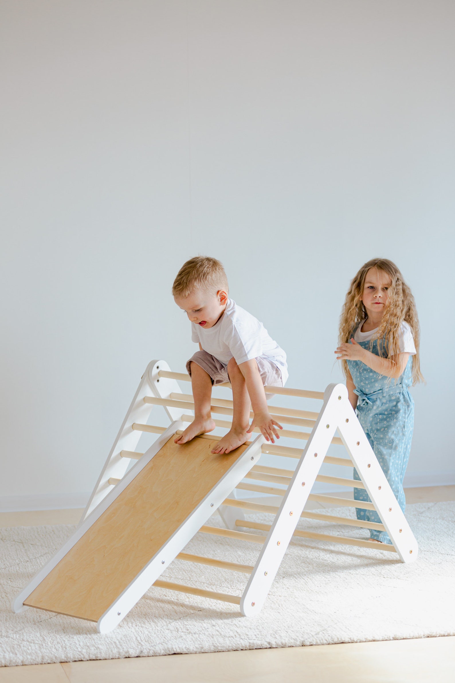 Climbing Triangle Wall Set With Slide, Gymnastic Wall With Pullup Bar ...