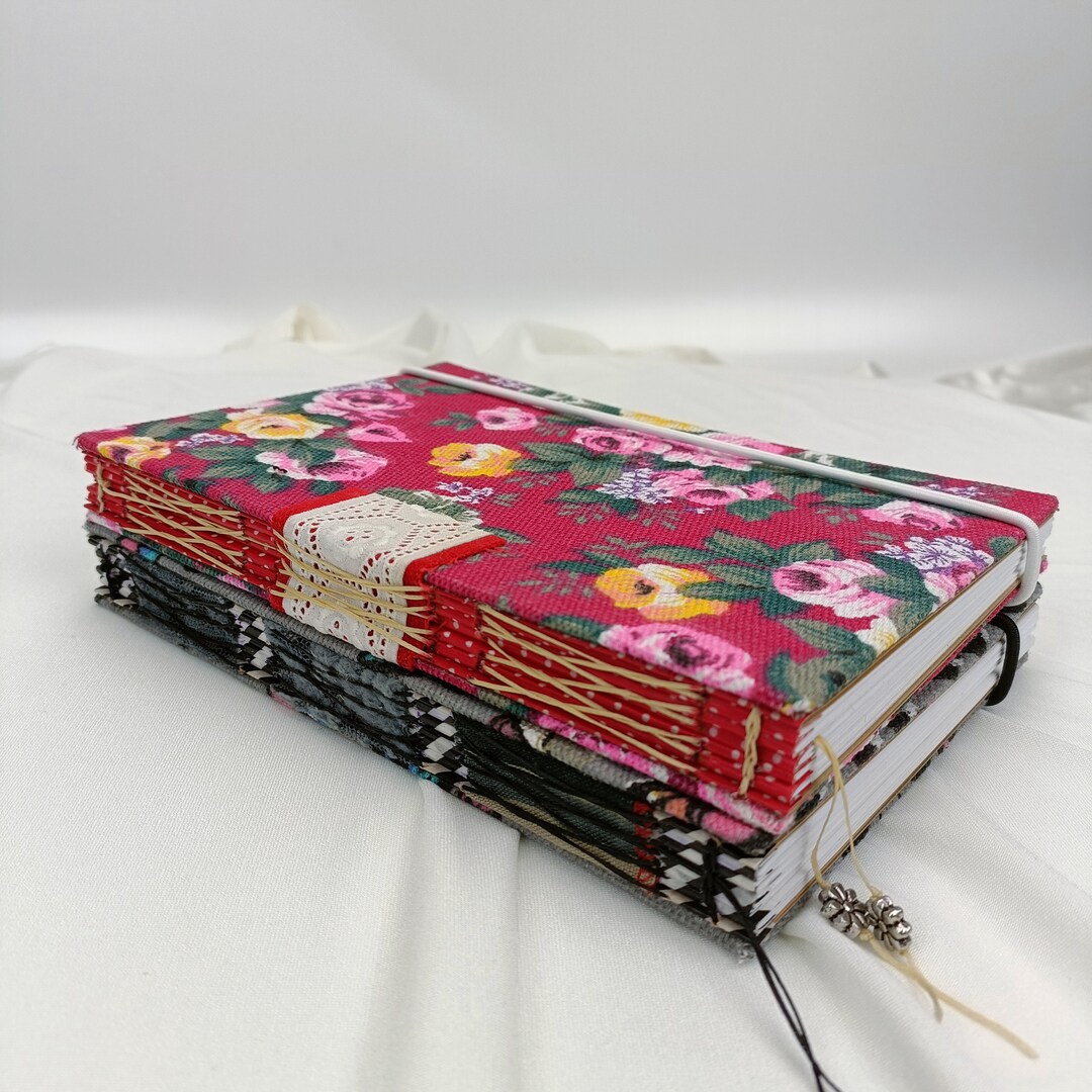 A5 Coptic Notebook Journal for Gift W/ 100 Writing Pages Elastic Lock ...