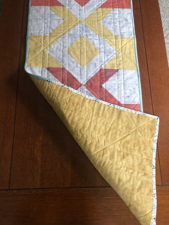 Kitchen & Dining Linens Modern Geometric Table Runner Modern Design ...