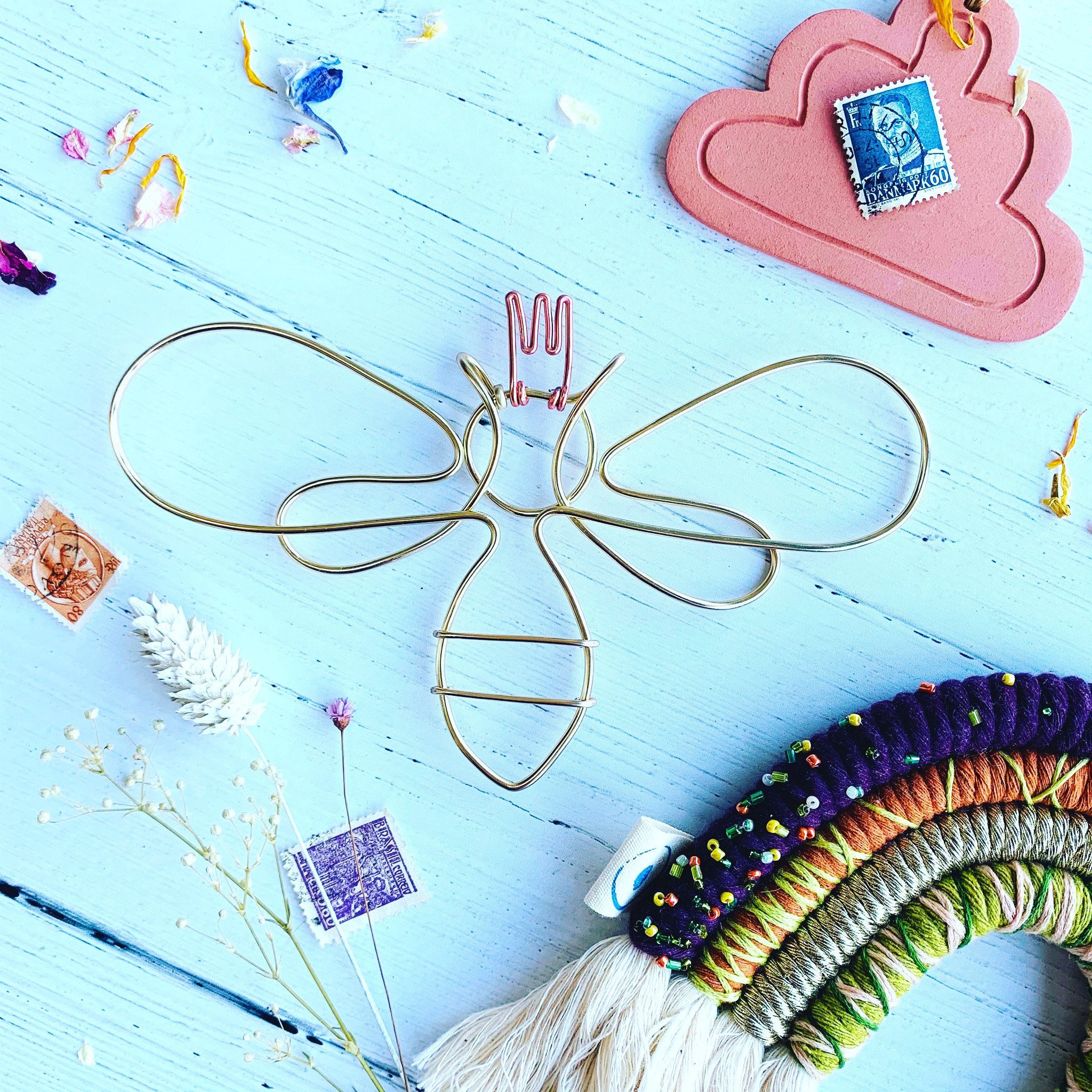 Handmade Wire BEE YOU plaque choice of colour wall art bee | Etsy