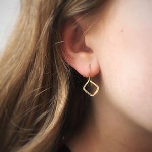 SQUARE DROP Earrings, DANGLE Earrings, Hammered Wire, 14K Gold Filled ...