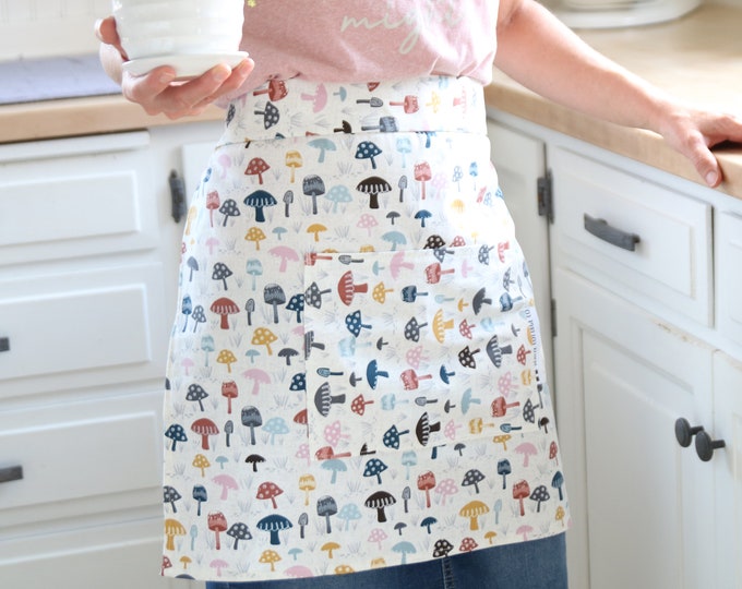 Farmhouse Waist Apron, Spring Apron, Farmhouse Apron, Easter Apron ...