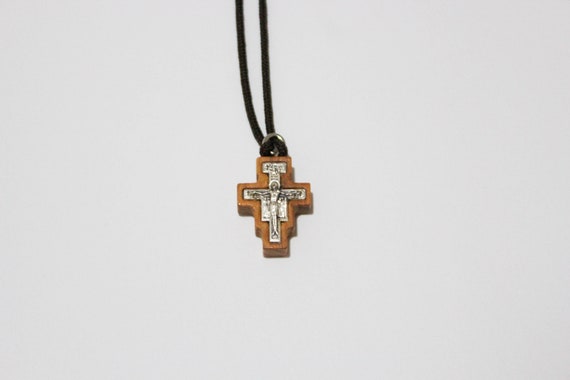 San damiano cross necklace store
