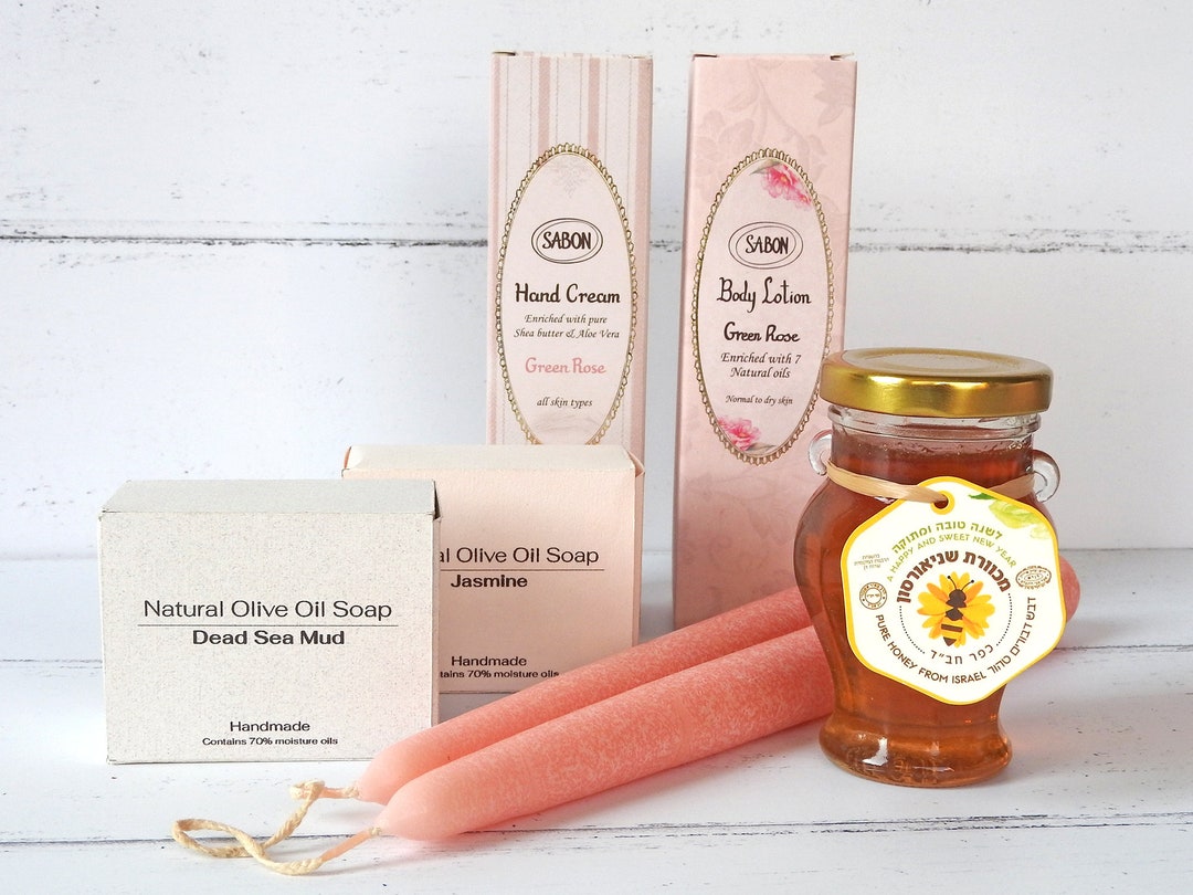 Self Care Package Gift Set for the Holidays, Gift Box for Her, Made in ...