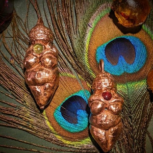 Venus of Wilendorf Custom Copper Pendants Goddess Curvy Body ...