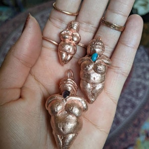 Venus of Wilendorf Custom Copper Pendants Goddess Curvy Body ...