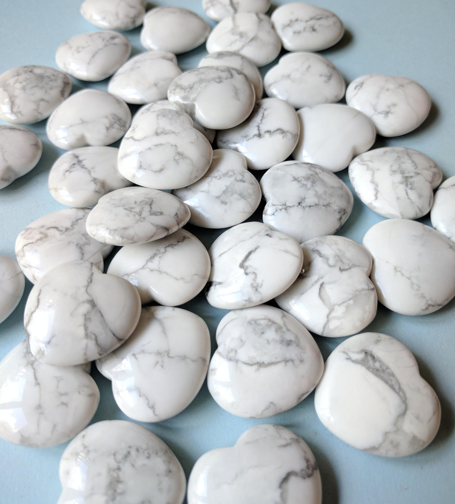 Howlite Heart Crystal Heart Gemstone - Etsy