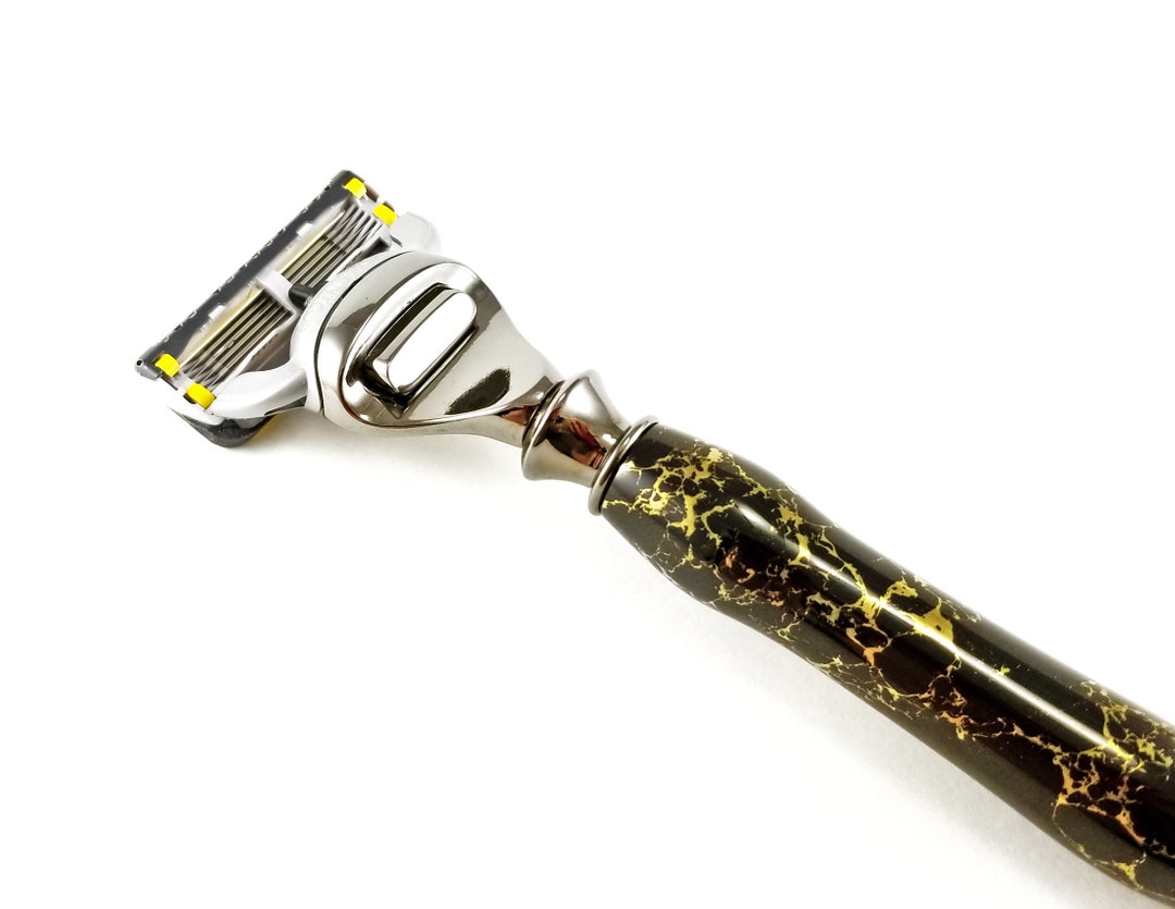 Razor Handle With Case, Gillette Fusion Pro-glide in a Black Matrix ...