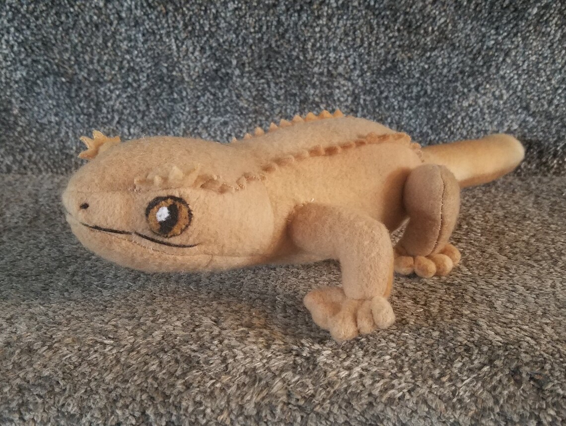 Sewing PDF Pattern Crested Gecko Plush download - Etsy