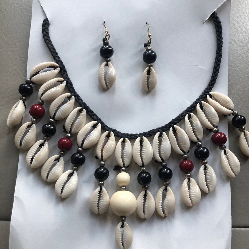 Cowrie Necklace - Etsy