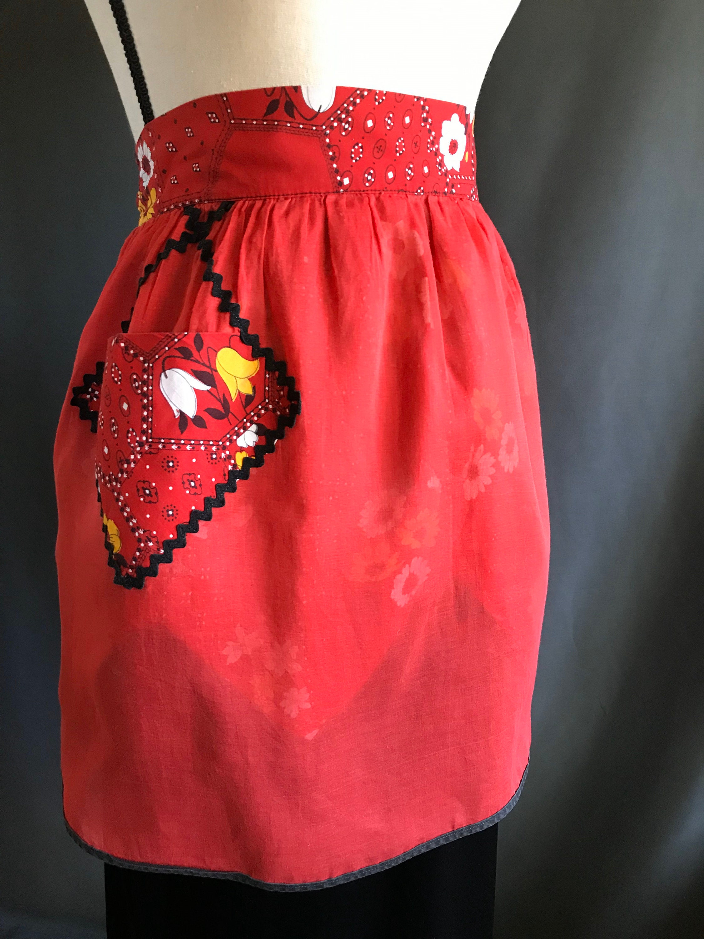 Double-duty Red-cutie Vintage Apron - Etsy