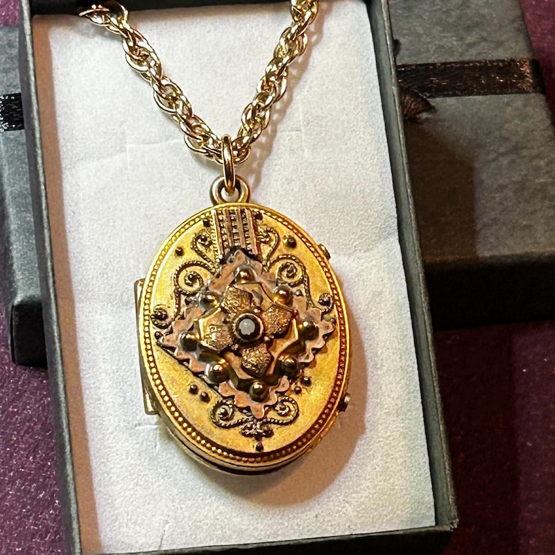 Antique Lockets - Etsy