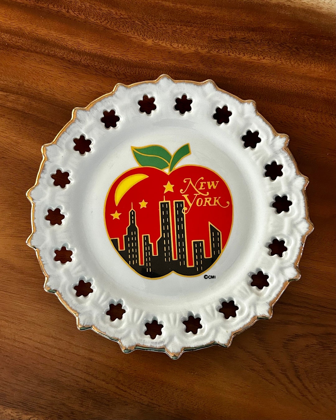 Vintage the Big Apple Twin Towers New York City Souvenir CMI Porcelain ...