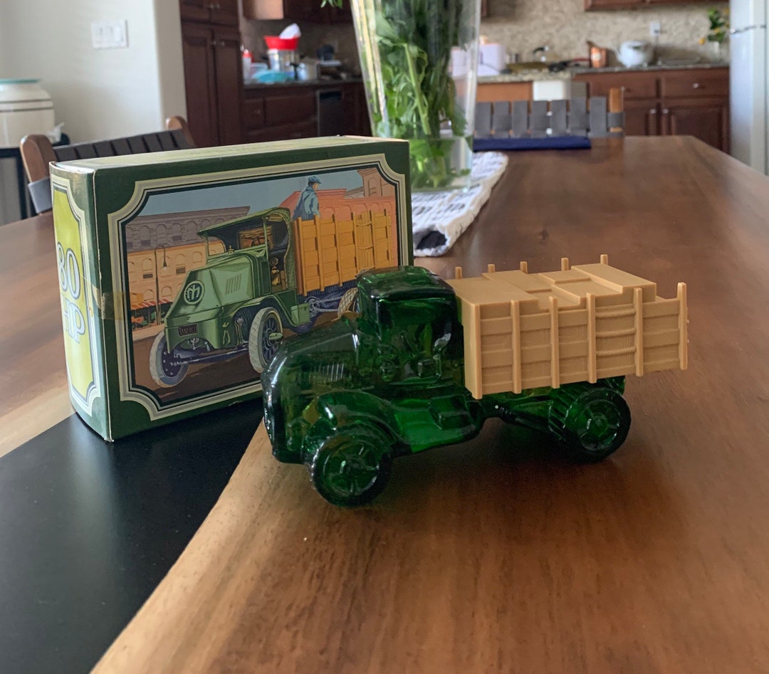 Vintage 1970s Avon Big Mack Windjammer Aftershave Original Box Full ...