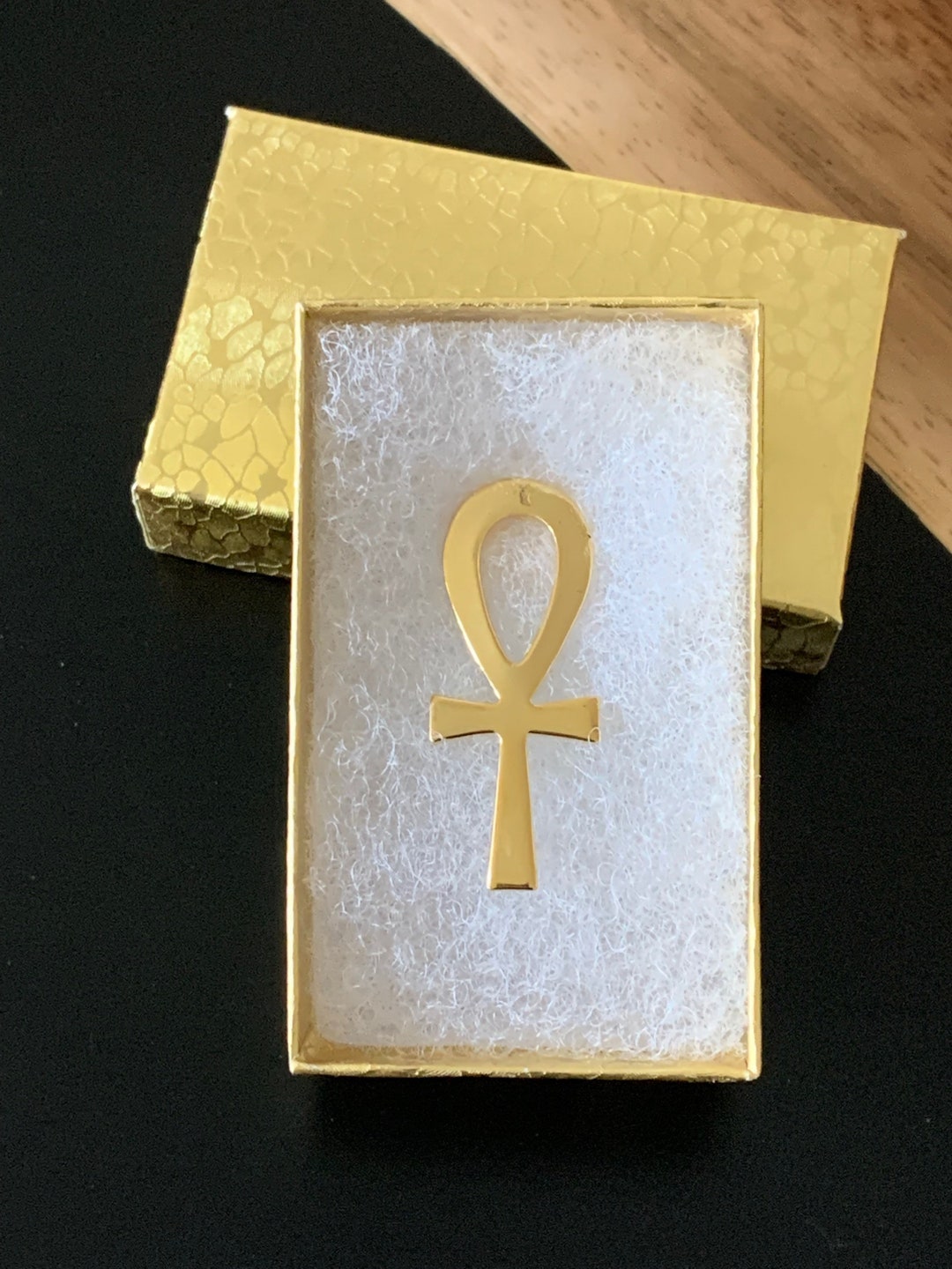 Egyptian Ankh Pin Symbol of Life Gold or Silver Tone Vintage 1980s New ...