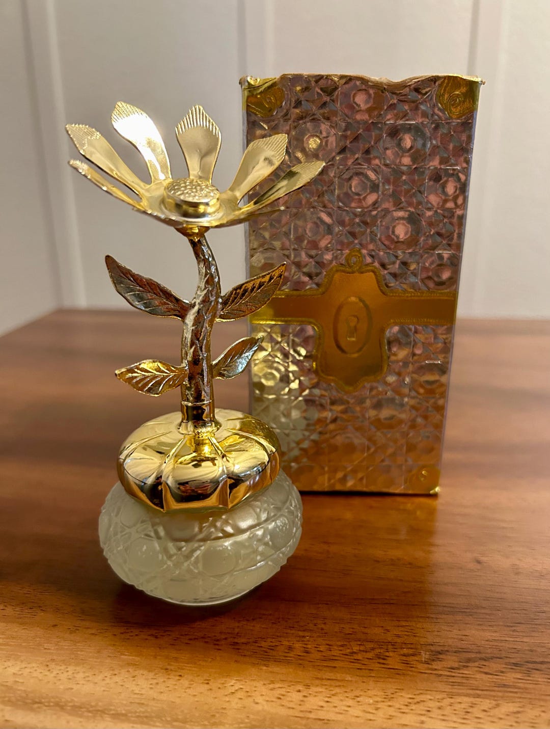 Vintage Avon Keepsake Charisma Cream Sachet With Jewelry/ring Holder ...