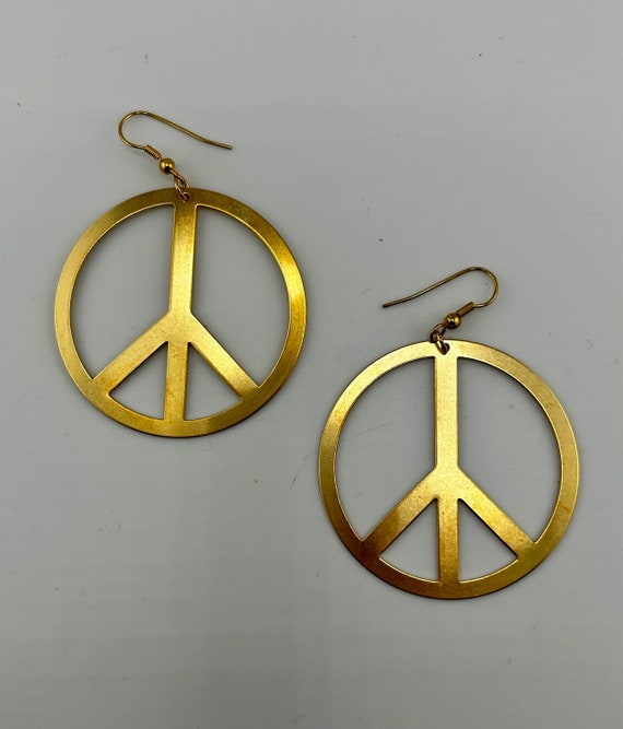 Vintage Gold Tone Peace Sign Earrings: 1990s Statemen… - Gem